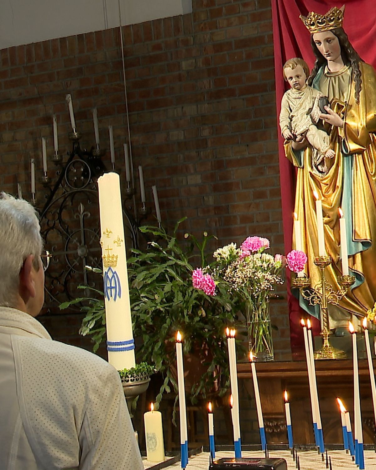Protestwake bij Heilige Maria Hemelvaartkerk: Aardenburgers woedend ...