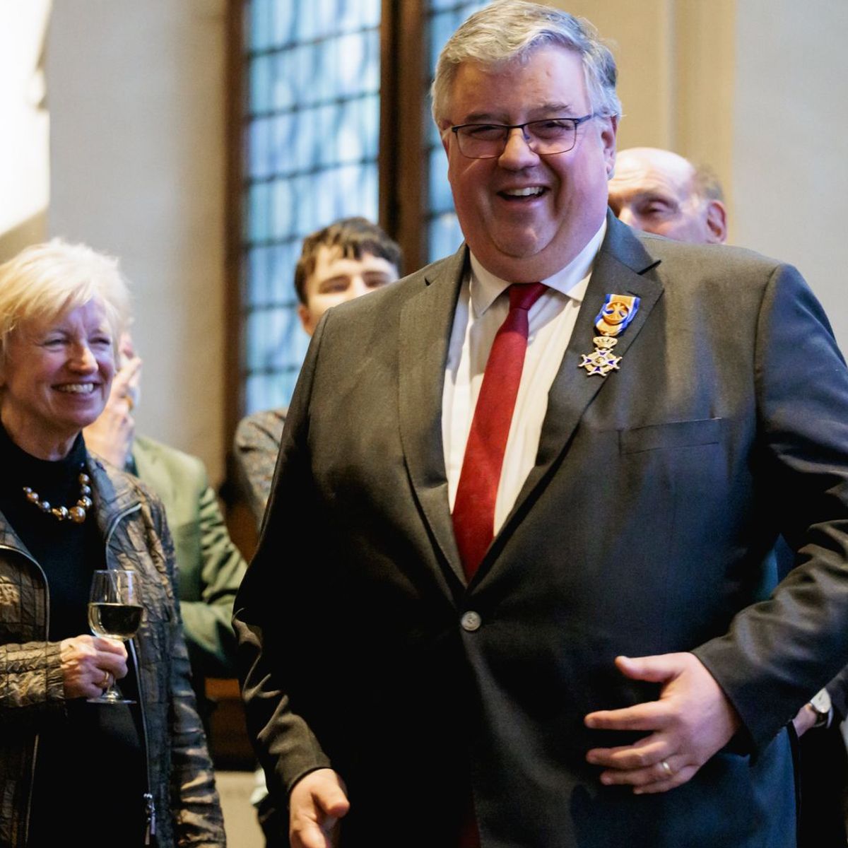 Bruls mag nog zes jaar blijven van Nijmeegse gemeenteraad - Omroep ...