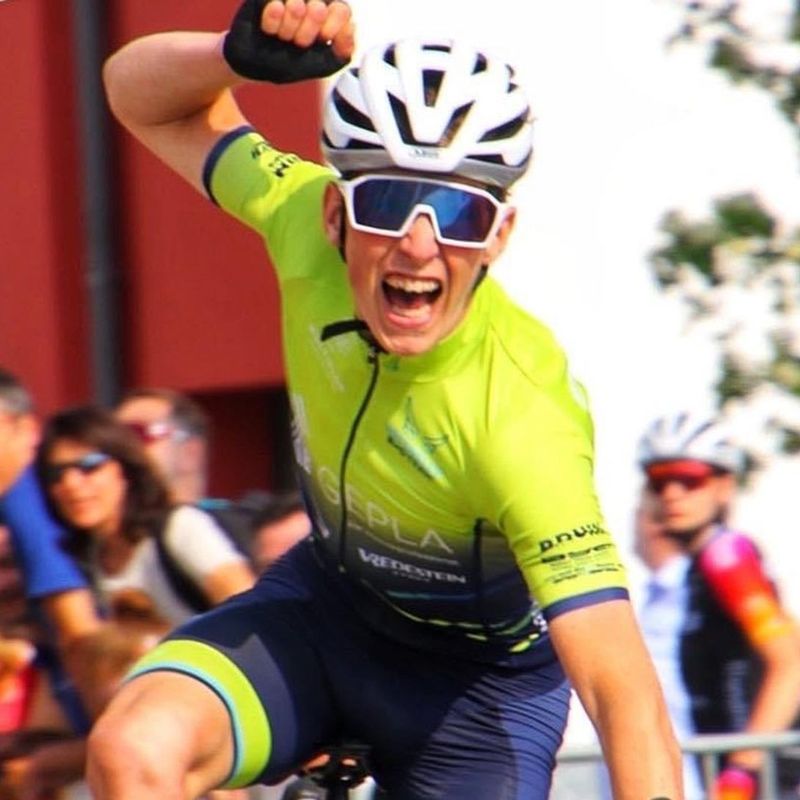 Drents teamwork leidt tot zege Thom van der Werff in GP Bob Jungels - RTV Drenthe