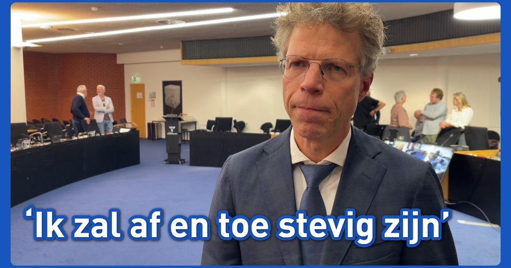 Van der Tuuk zes jaar langer burgemeester - RTV Noord