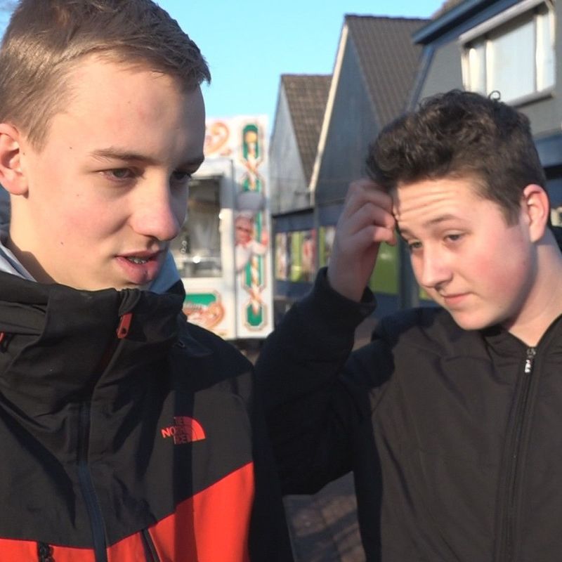 Jongeren in Rolde boos over rellen: 'Jammer dat het zo moet' - RTV Drenthe