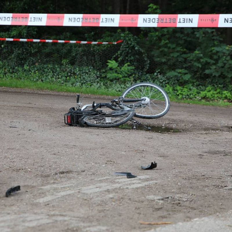 112 Nieuws: Toerit A32 bij Steenwijk dicht om modder op weg | Auto's botsen op N331 tussen ...