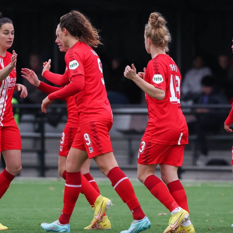 PEC Zwolle Vrouwen in eigen huis onderuit, FC Twente Vrouwen haalt uit tegen Excelsior - Oost