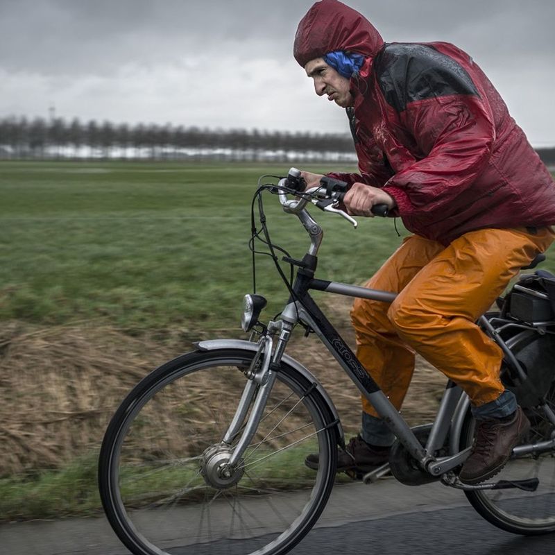 Harde wind en onweer vanavond in Drenthe, code geel ingetrokken door ...