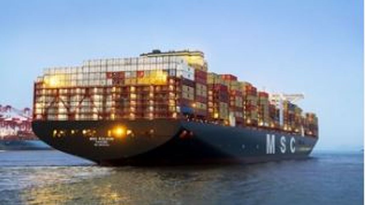 Grootste containerschip ter wereld onderweg naar Rotterdam - Rijnmond