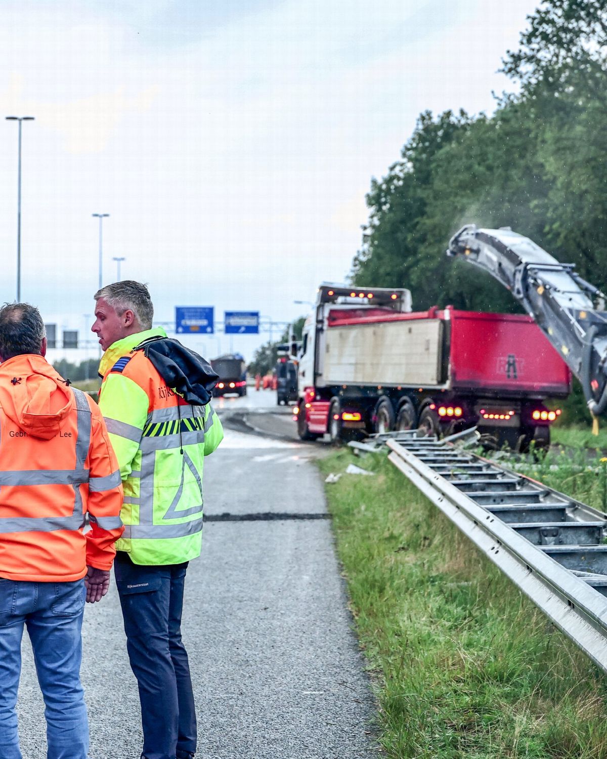 Na meer dan 22 uur is de N31 bij Drachten (bijna) weer open: "Het zat ...