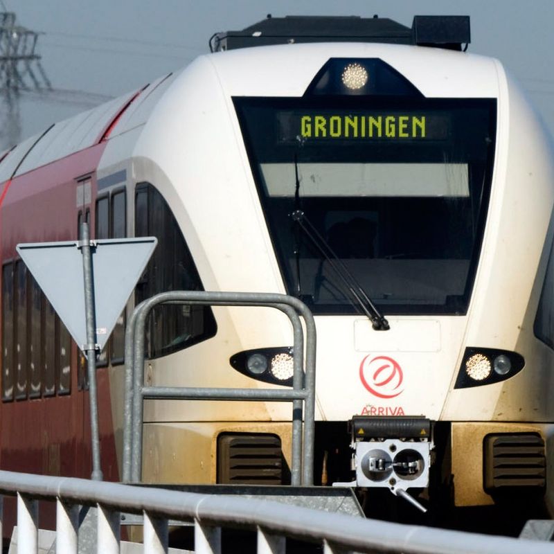 Provincie legt miljoenen klaar voor sneltrein Groningen - Winschoten ...