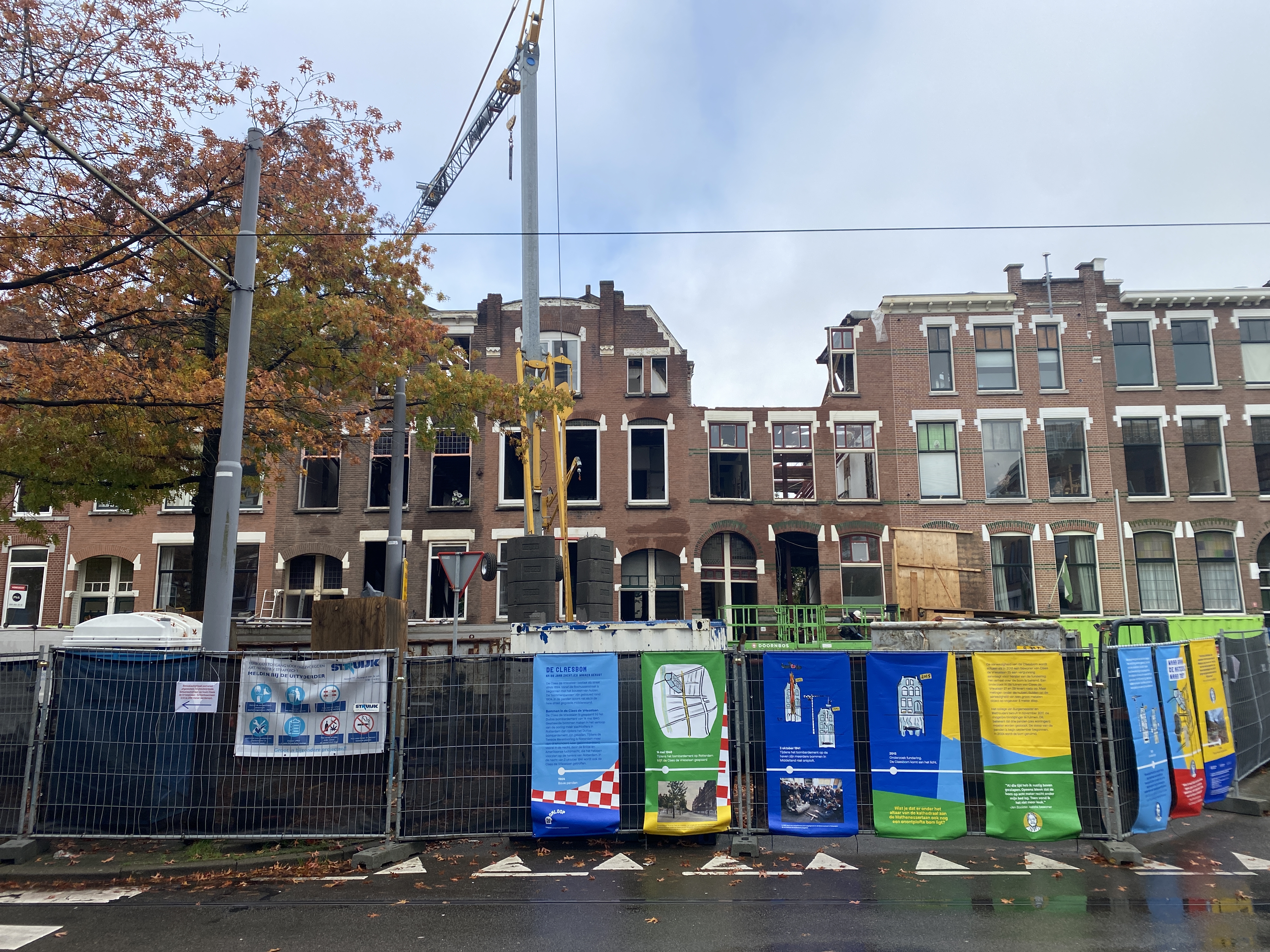 Jan sliep jaren op een bom uit WOII, zijn geliefde huis in Rotterdam ...