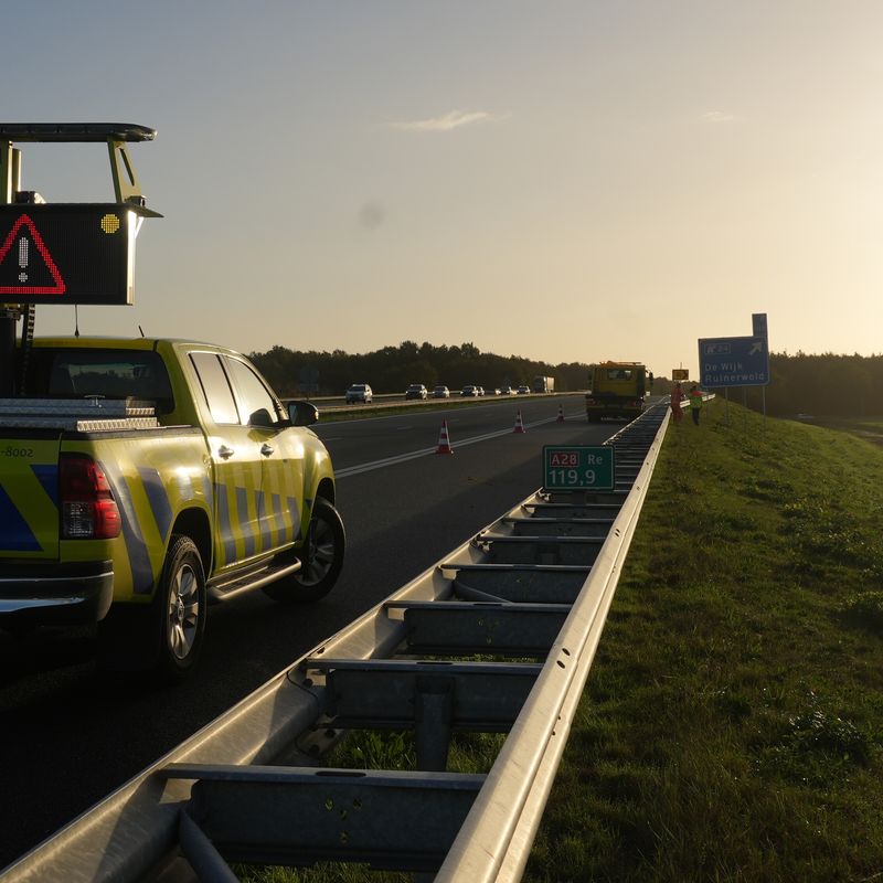 Man (35) haalt nat pak langs A28 en neemt de benen - RTV Drenthe