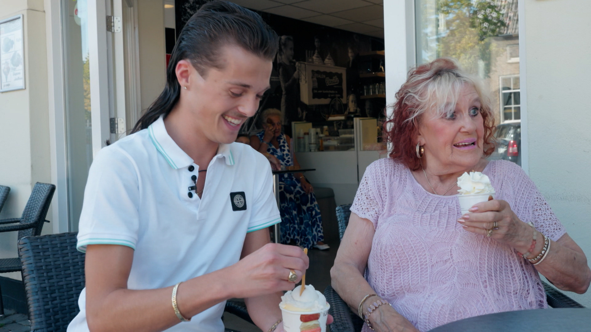 Zanger Chicco steeds populairder: 'Ik heb soms zes optredens op een dag ...