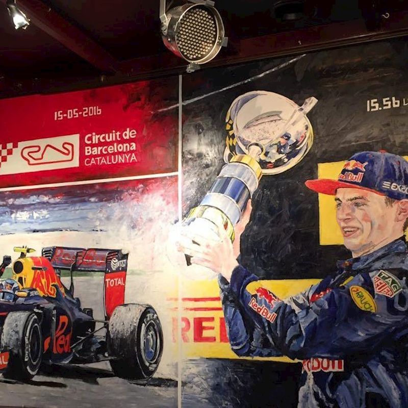 Café Ommen barst uit voegen voor Formule 1 race Max Verstappen - Oost