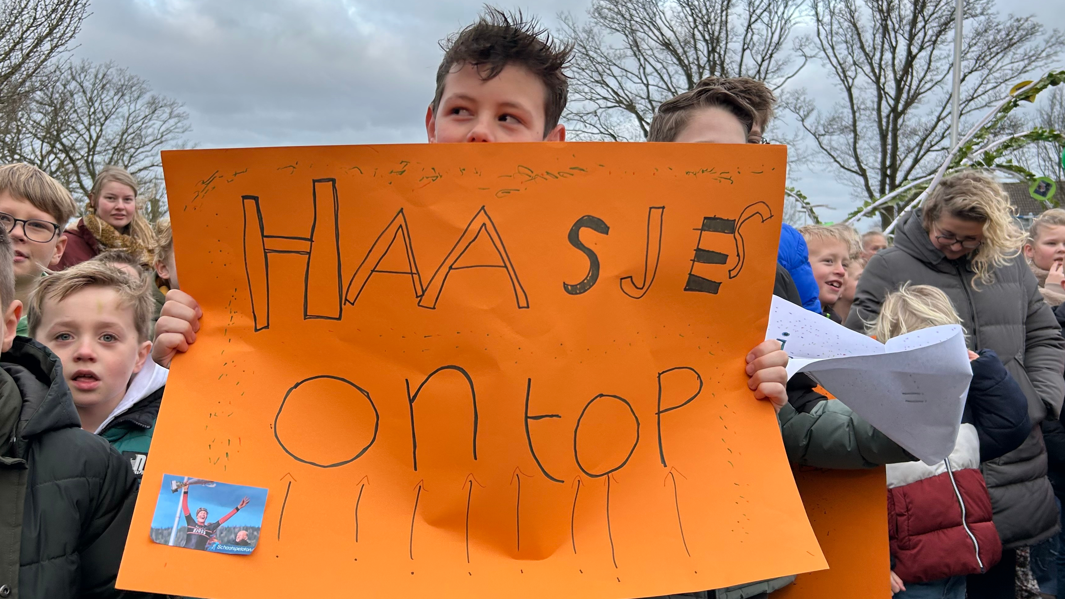 Erehaag voor Elfstedenwinnaar Christian: "Hij is de beste schaatser én ...