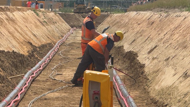 Hoogspanningsmasten verdwijnen: kabels Tennet bij Born gaan de grond in - L1 Nieuws