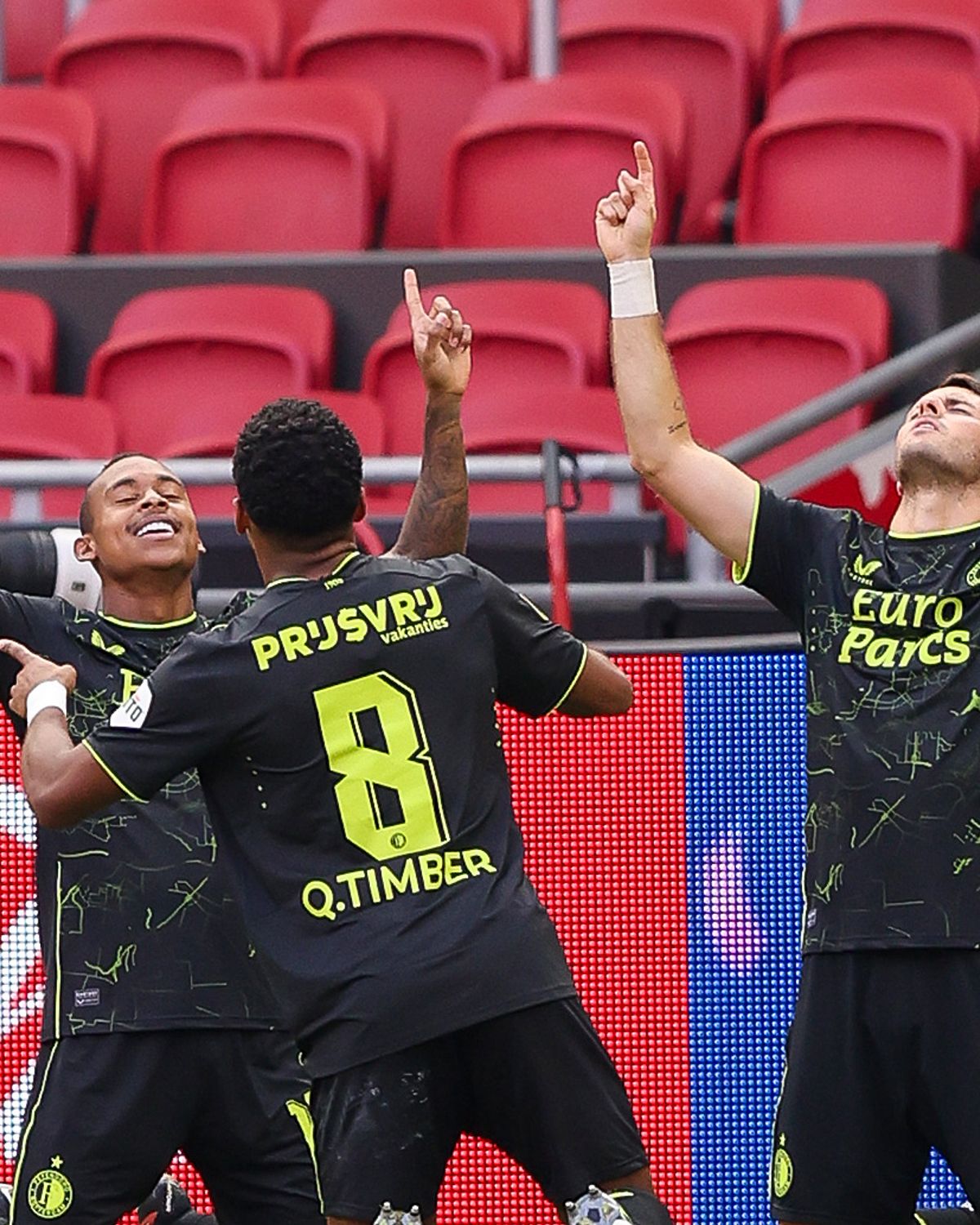 Waarom Feyenoord de Klassieker in een niet uitverkocht stadion speelt ...
