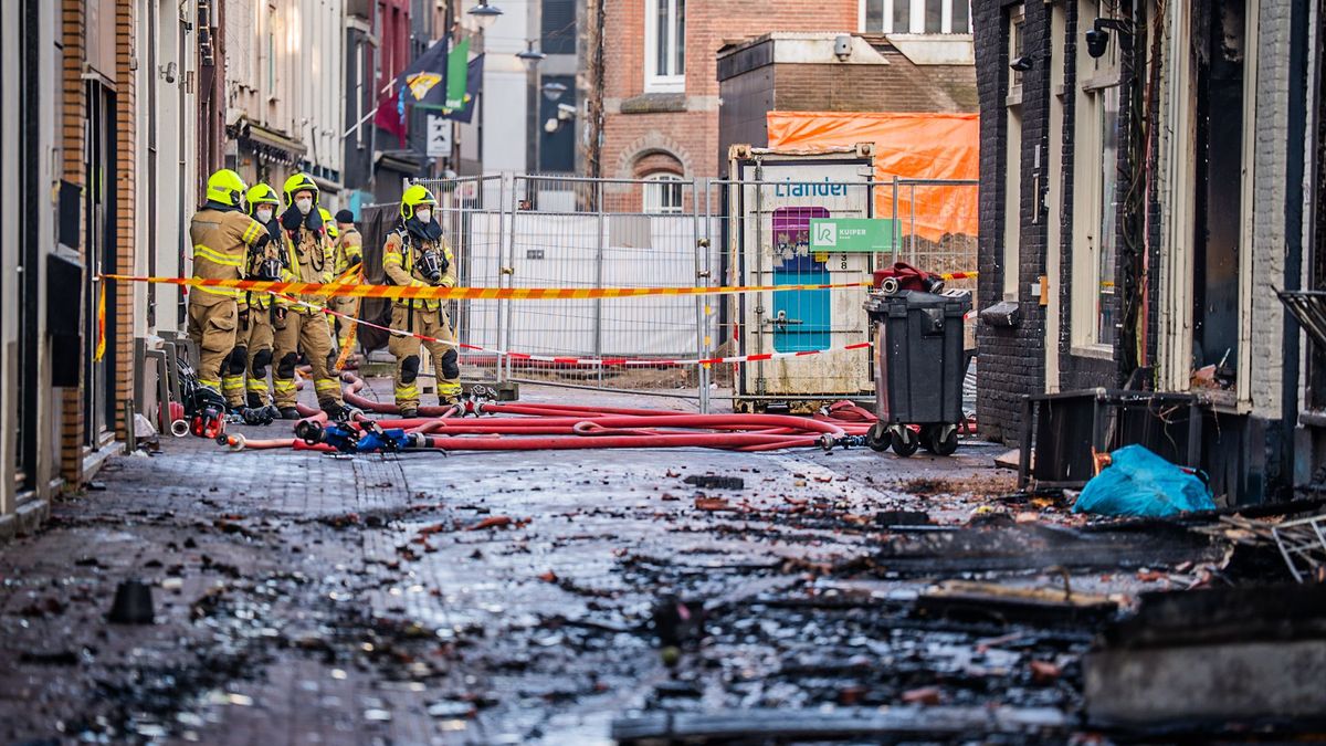 KIJK TERUG | Beelden bij de brand in Arnhem - Omroep Gelderland