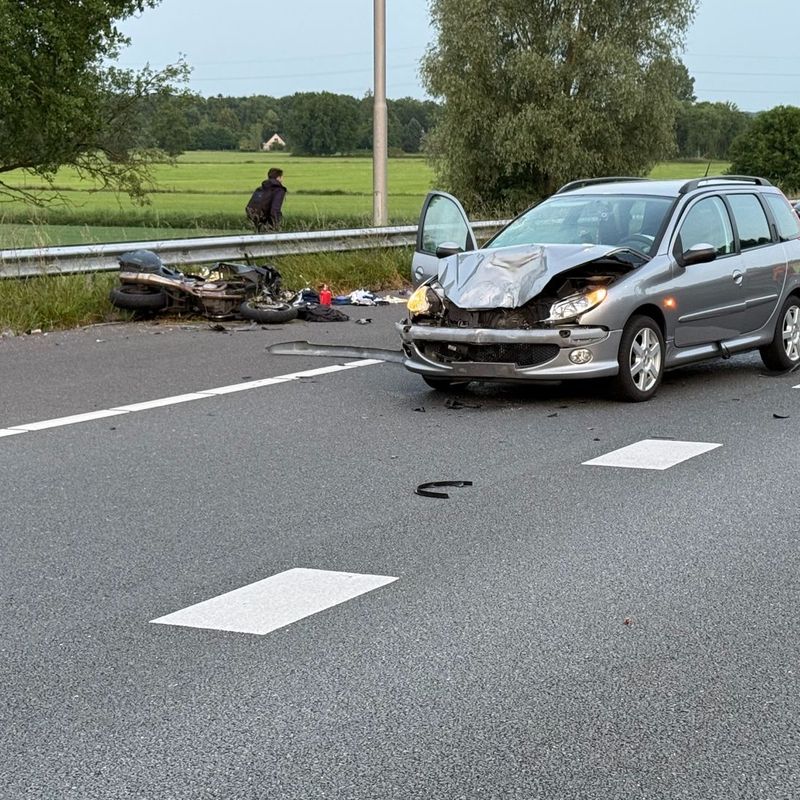 Ernstig ongeluk op A50, motorrijder (56) zwaargewond - Omroep Gelderland