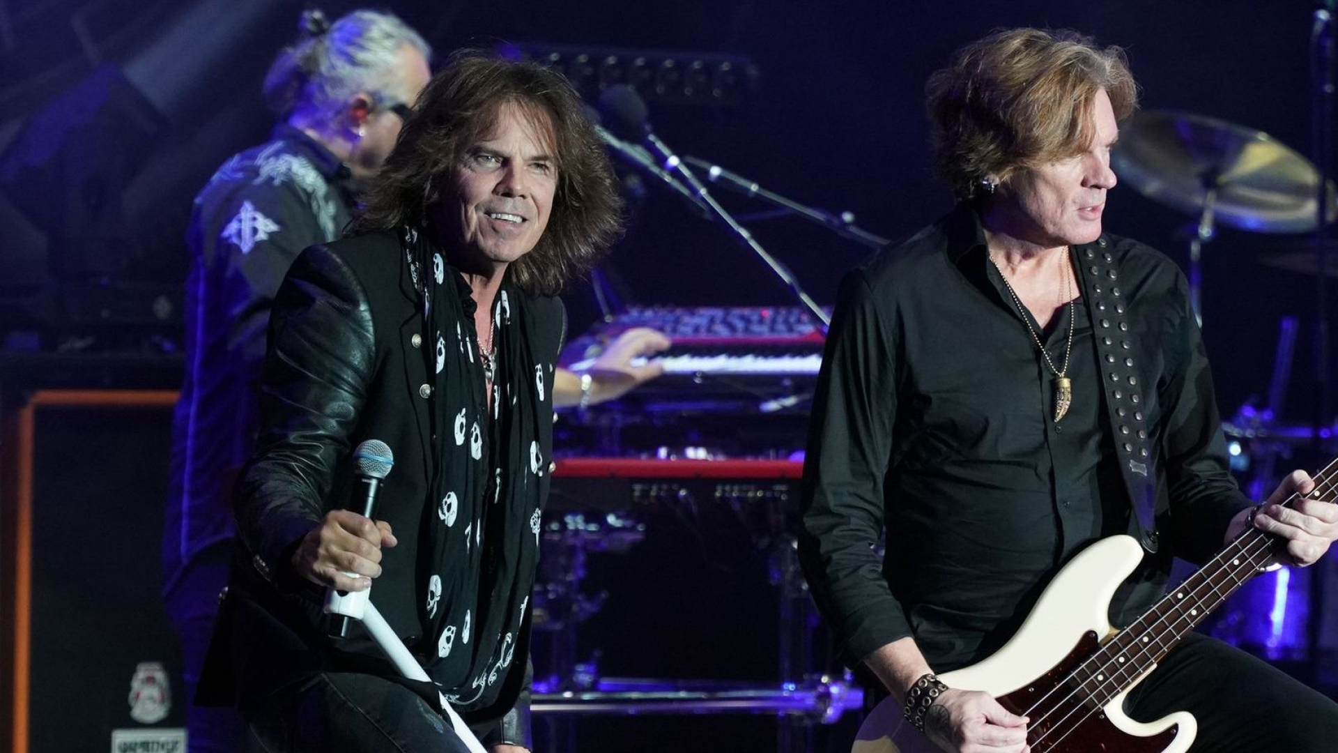 Fans dolblij: Europe brengt ‘The Final Countdown’ naar Arnhem - Omroep ...