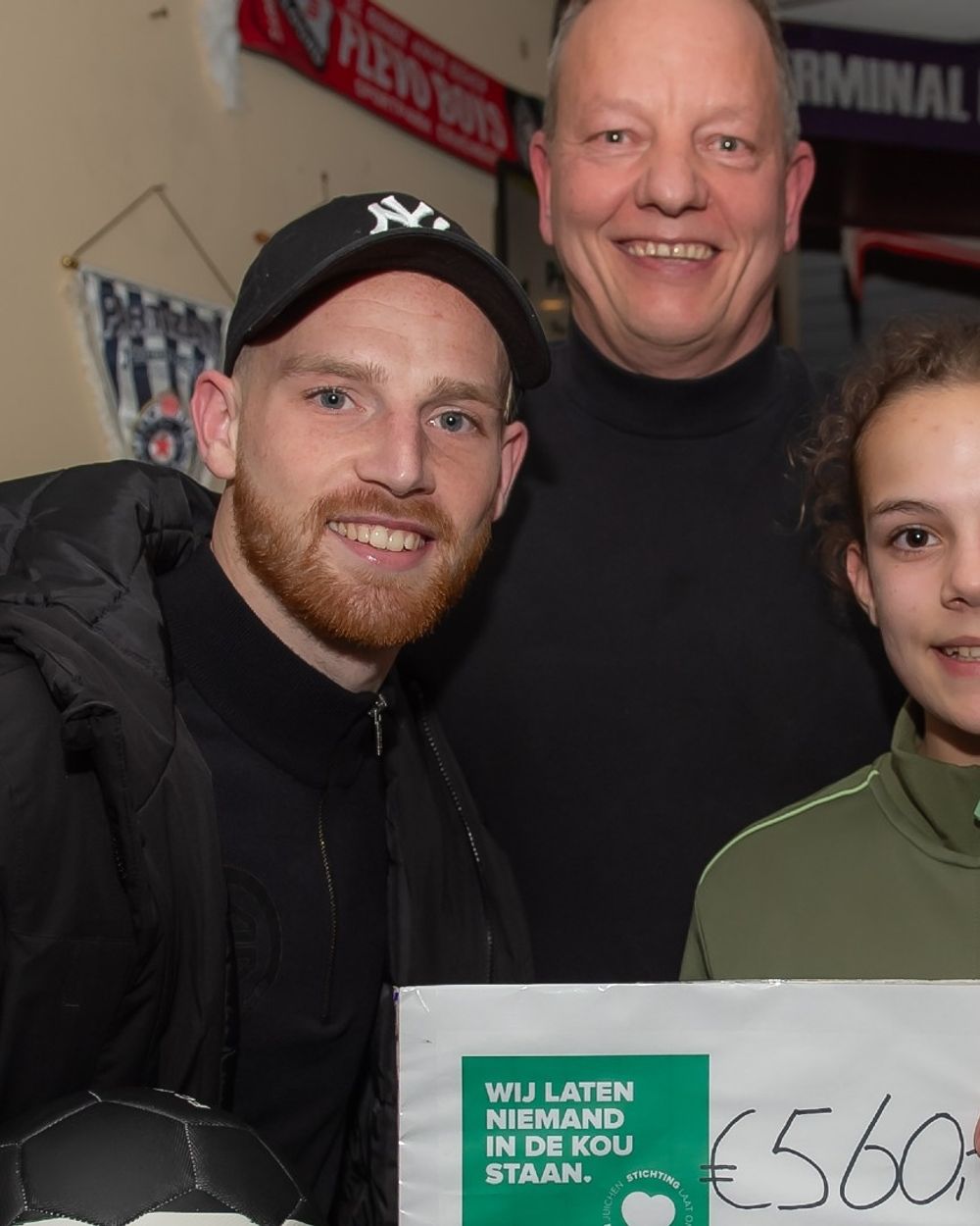 Malicha (13) verrast stichting Laat Ons Weer Eens Samen Juichen met 560 ...