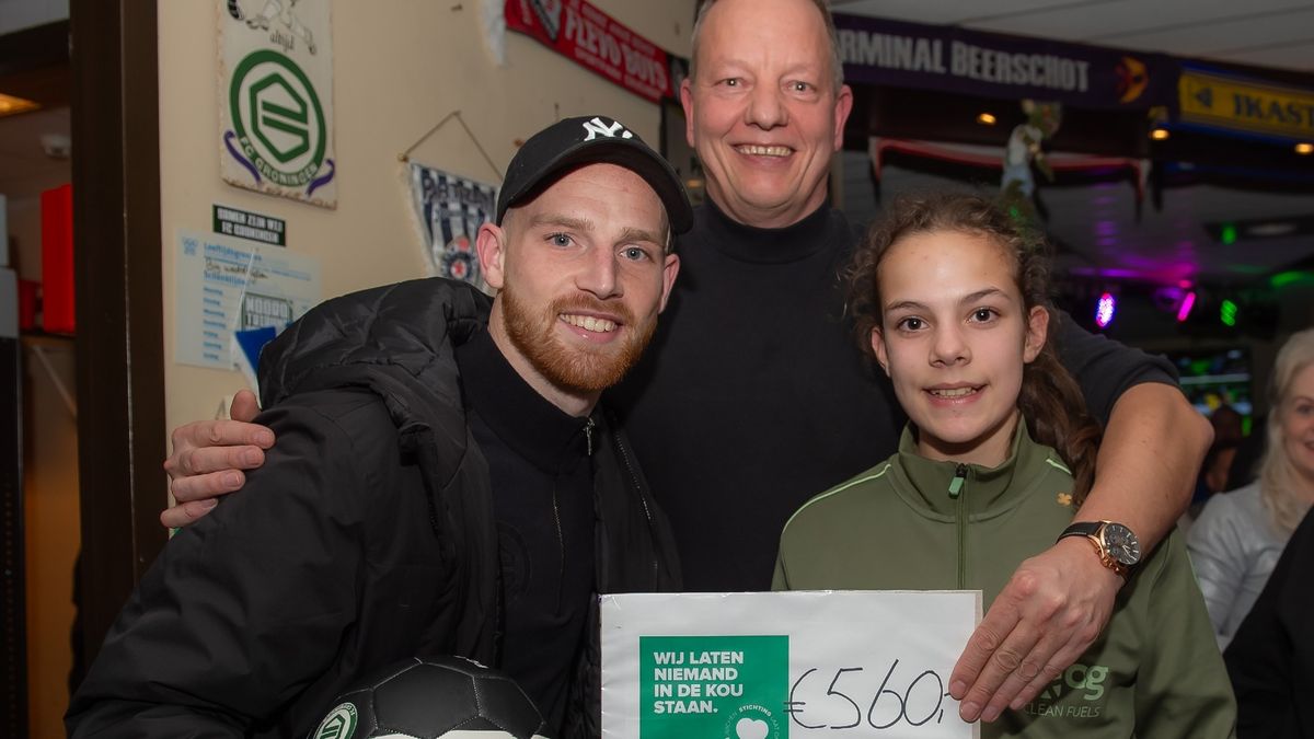 Malicha (13) verrast stichting Laat Ons Weer Eens Samen Juichen met 560 euro - RTV Noord