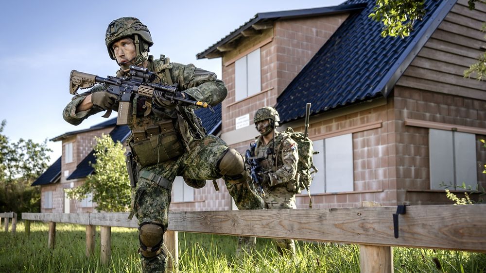 Defensie oefent volgende week boven Groningen met toestellen van ... Defensie oefent volgende week boven Groningen met toestellen van ...