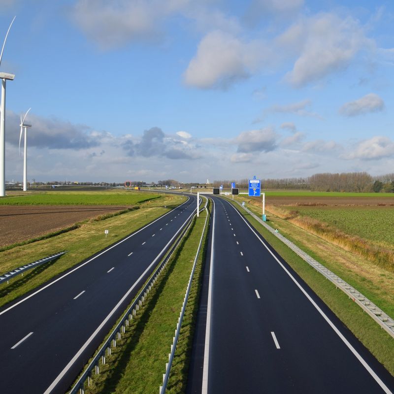 Man rijdt 200 kilometer per uur over Tractaatweg - Omroep Zeeland