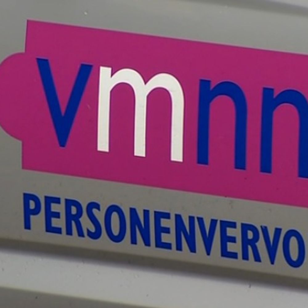 Taxi Dorenbos gaat samen met VMNN - RTV Drenthe
