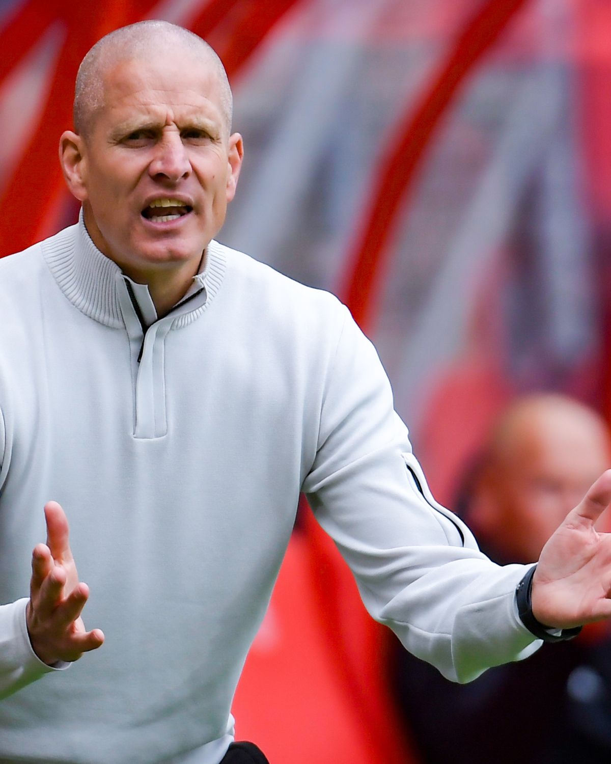 Bas Sibum baalt van zijn ploeg: 'Als we beter spelen, kunnen we hier ...