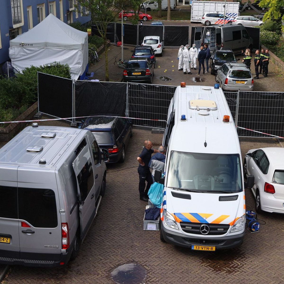 Jaloerse man steekt nieuwe vriend van geliefde dood, 12 jaar cel en tbs geëist - Omroep West