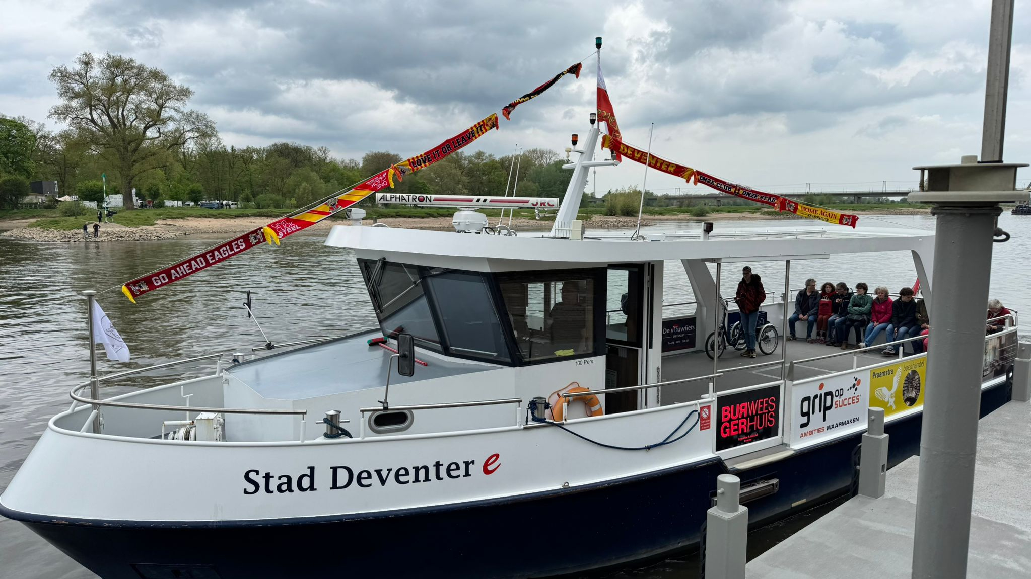 KIJK TERUG | Dit was de dag van de huldiging van bekerwinnaar Go Ahead ...