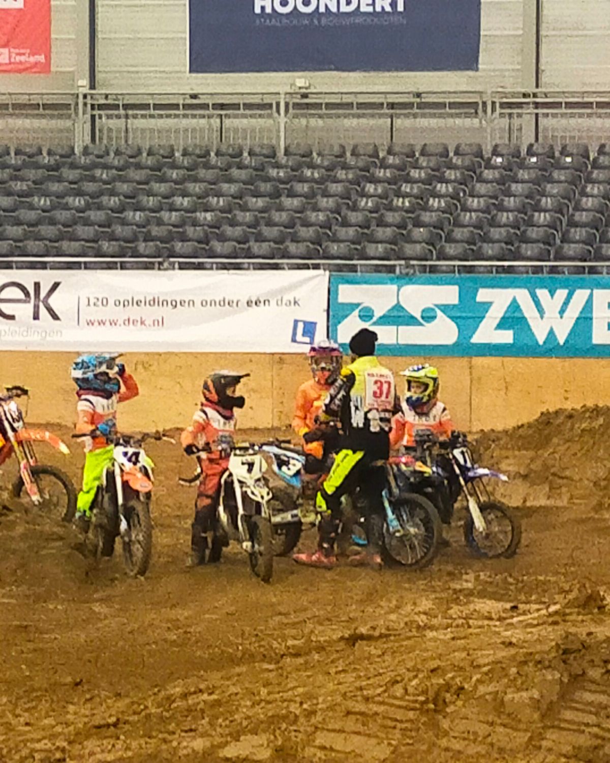 Motorcrosser Mark Boot geeft jonge talenten training: 'Ik wil ze ...