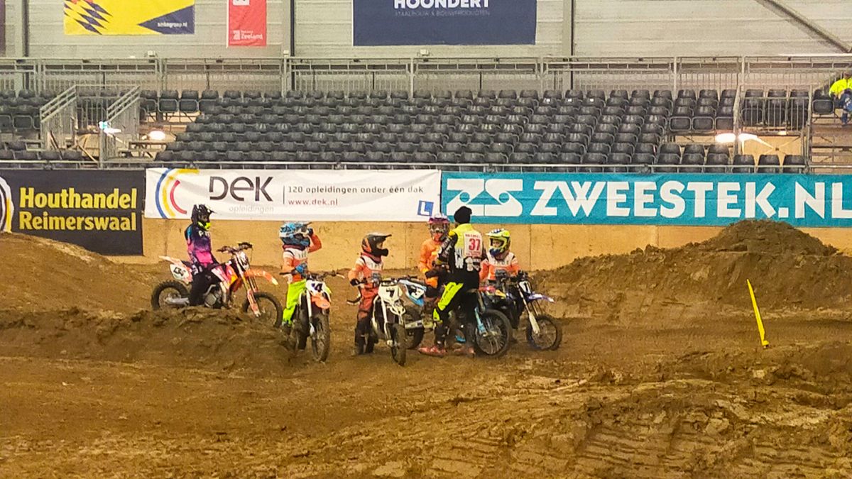 Motorcrosser Mark Boot geeft jonge talenten training: 'Ik wil ze ...