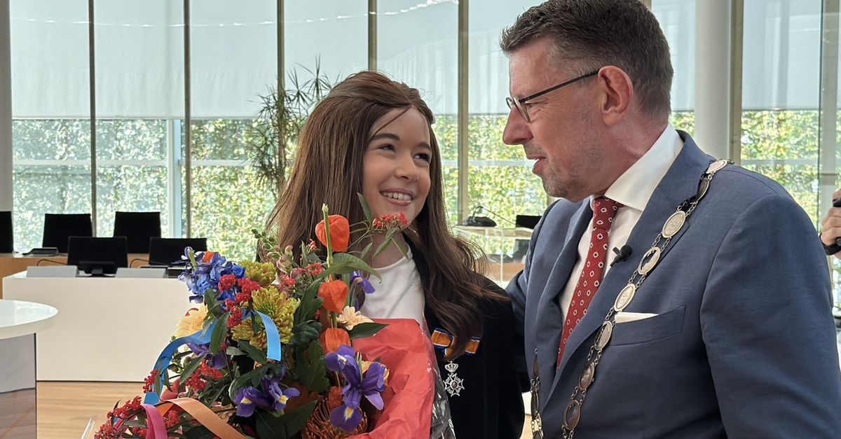 Jade (17) is uitbehandeld en krijgt lintje: 'Mentaal is het gewoon heel ...