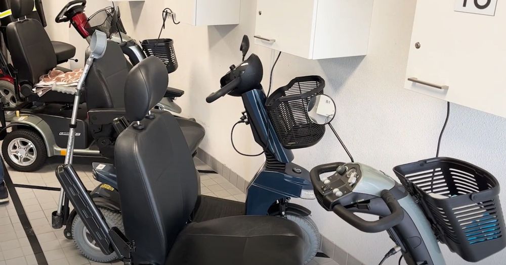 Overvolle scootmobielstalling kluistert bewoners aan huis, maar nu is ...