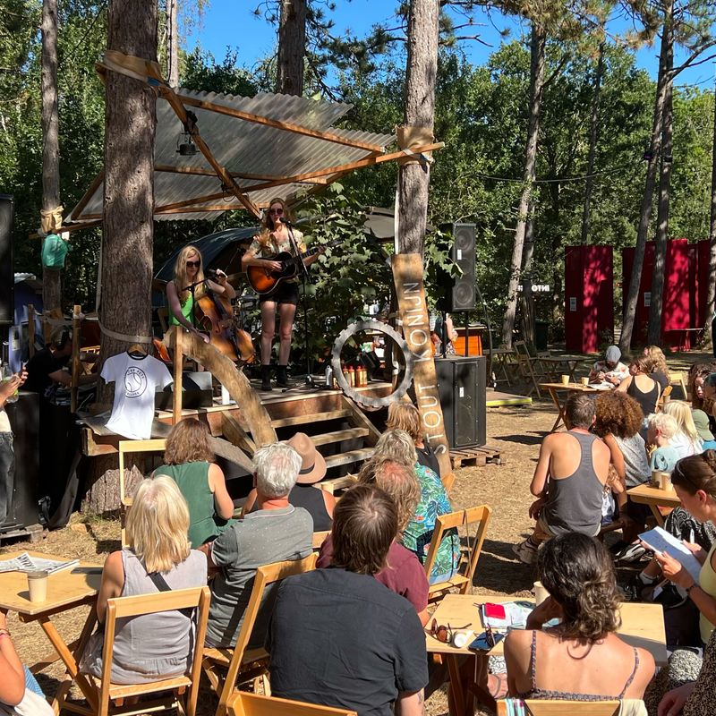 28 maanden cel geëist tegen verdachte van verkrachting op festival ...