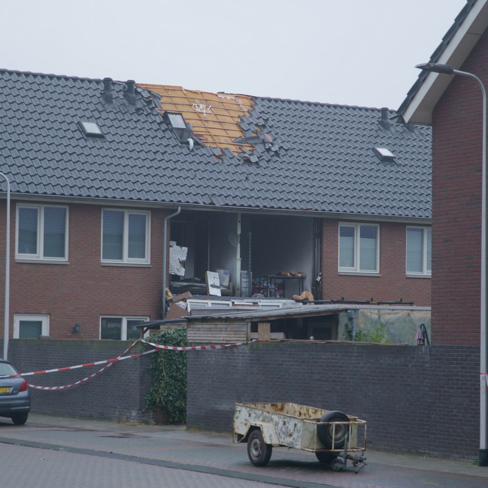Explosie woning Meppel: 'Inhoudelijk weten we nog niet veel, maar het was een enorme klap' - RTV ...