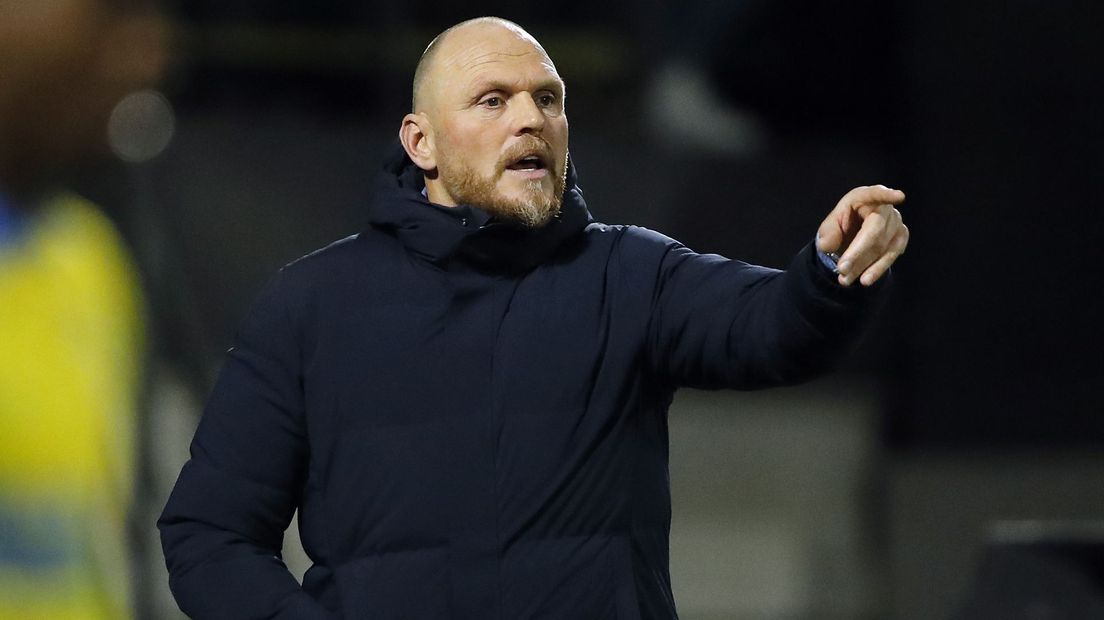 Joseph Oosting gaat, met dank aan Ron Jans, Europa in met FC Twente ... Joseph Oosting gaat, met dank aan Ron Jans, Europa in met FC Twente ...