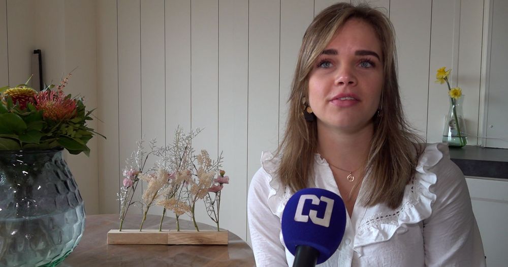 Kim wordt keihard opgelicht als ze tickets voor de Zwarte Cross wil ...