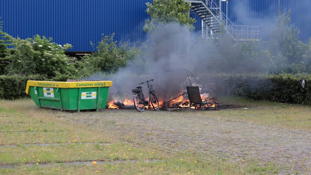 112-nieuws: Gewonde bij aanrijding in Leek • Tent van dakloze man ...