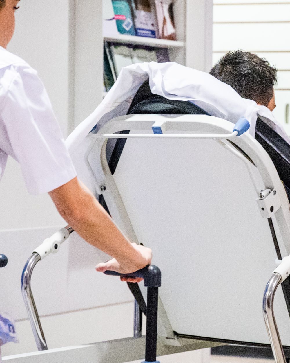 16 vuurwerkslachtoffers behandeld in ziekenhuis Leeuwarden | Spoor van ...