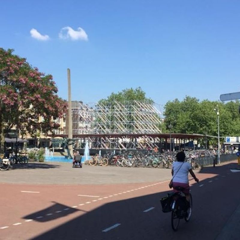 Kubus versiert jaar lang Gele Rijdersplein - Omroep Gelderland