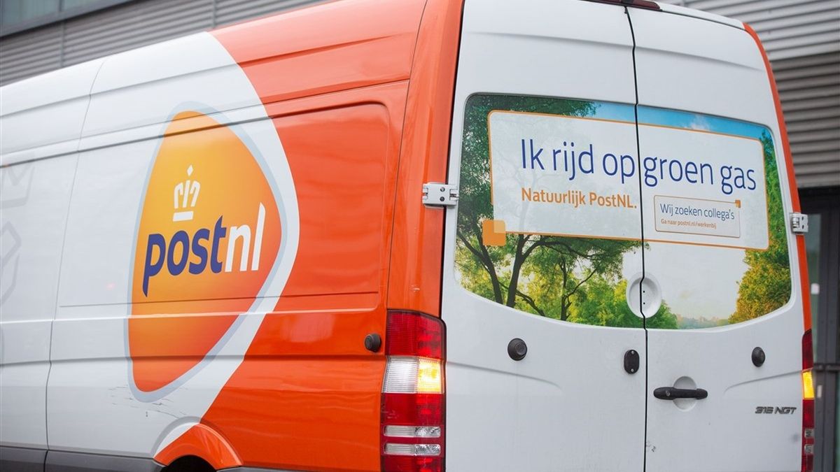 Gestolen PostNL-bus aangetroffen in Hengelo - Oost