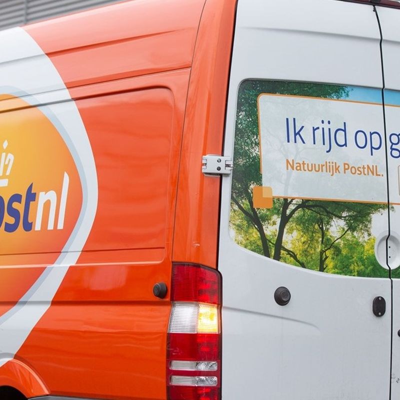 Gestolen PostNL-bus aangetroffen in Hengelo - Oost