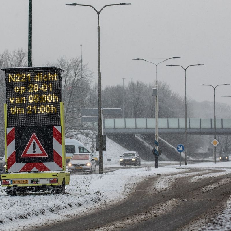 Wakkerendijk tussen Eemnes en Baarn gaat hele dag dicht: 'Onderzoek ...