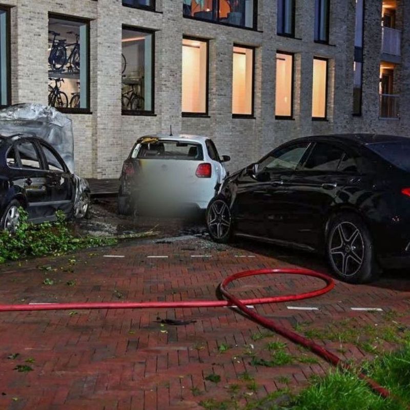 Dronken bestuurder richt ravage aan - Omroep Gelderland Dronken bestuurder richt ravage aan - Omroep Gelderland