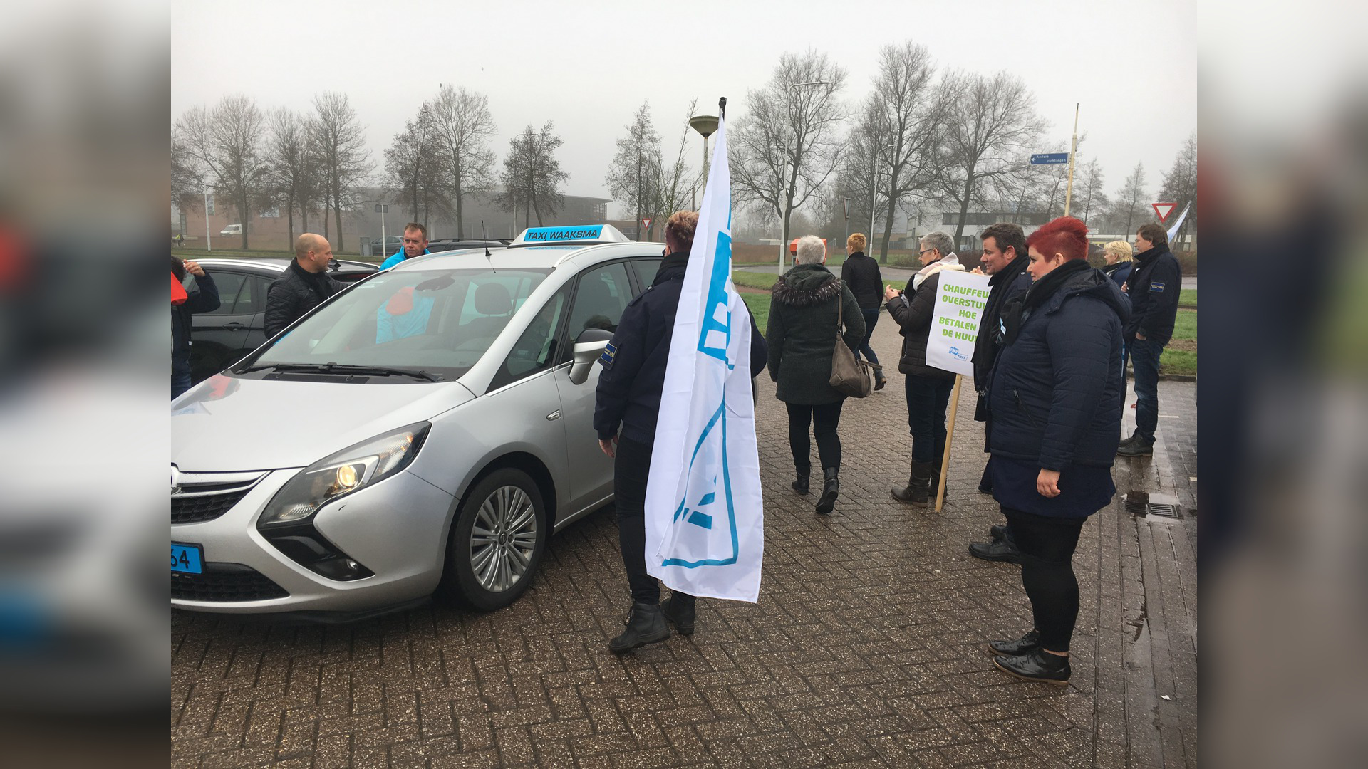 Vervoerders VMNN en Taxi Dorenbos verder als één bedrijf - Omrop Fryslân
