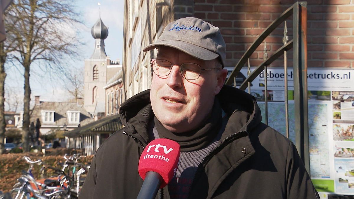 Rode posters prijken langs de wegen: 'Drenthe is het einde, Amen' - RTV ...