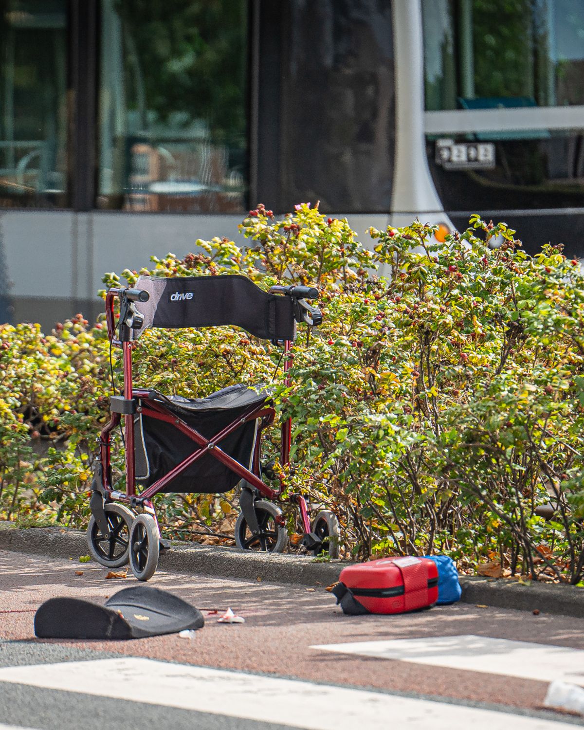 Vrouw (83) overleden na aanrijding in straat waar ook jongetje (6) werd ...