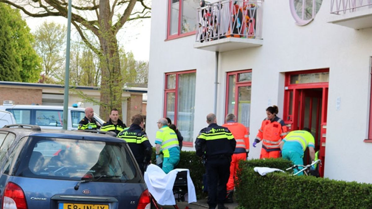 Peuter valt uit raam in Dordrecht - Rijnmond