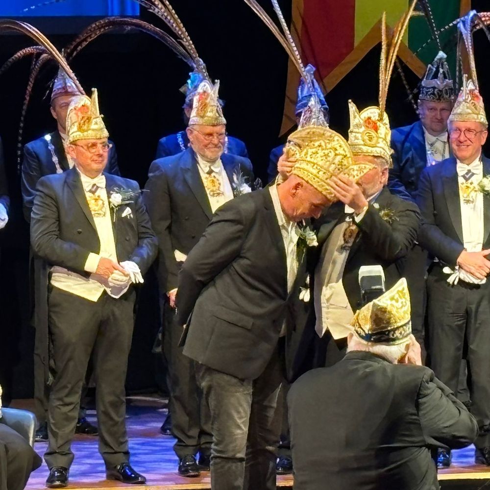 Big Benny neemt Gouden Narrenkap in ontvangst: 'Hoogste wat ik had ...
