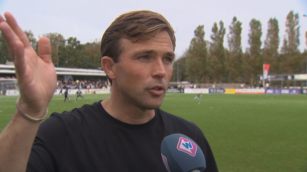 Opluchting bij HBS-coach Mike de Geer over naar ziekenhuis vervoerde ...